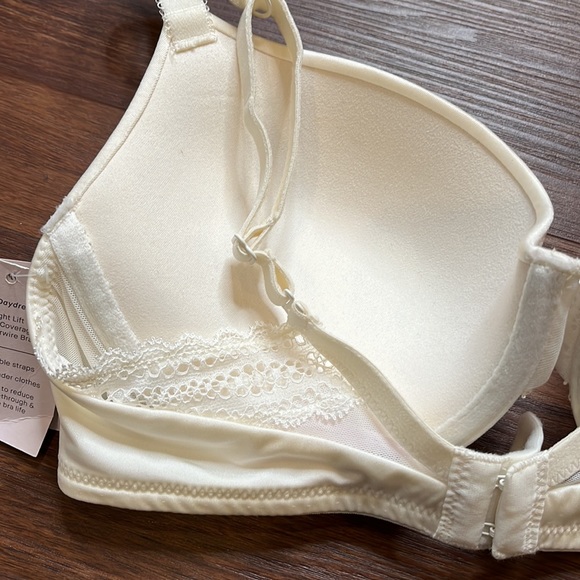 Auden | Intimates & Sleepwear | Auden Bra White 34c The Daydream Light ...